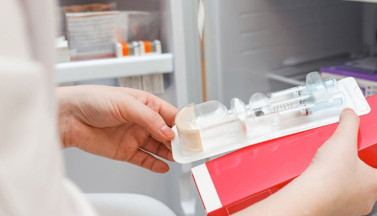 Monitoring Vaccine Temperature - Timestrip Indicators